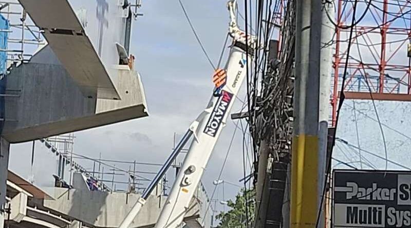 4 injured in metal frame collapse in skyway project in Muntinlupa City ...