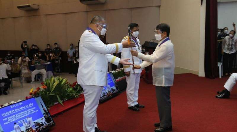 ‘Mañanita’ celebrant PNP chief Sinas to the policemen: ‘Lets Volt In ...